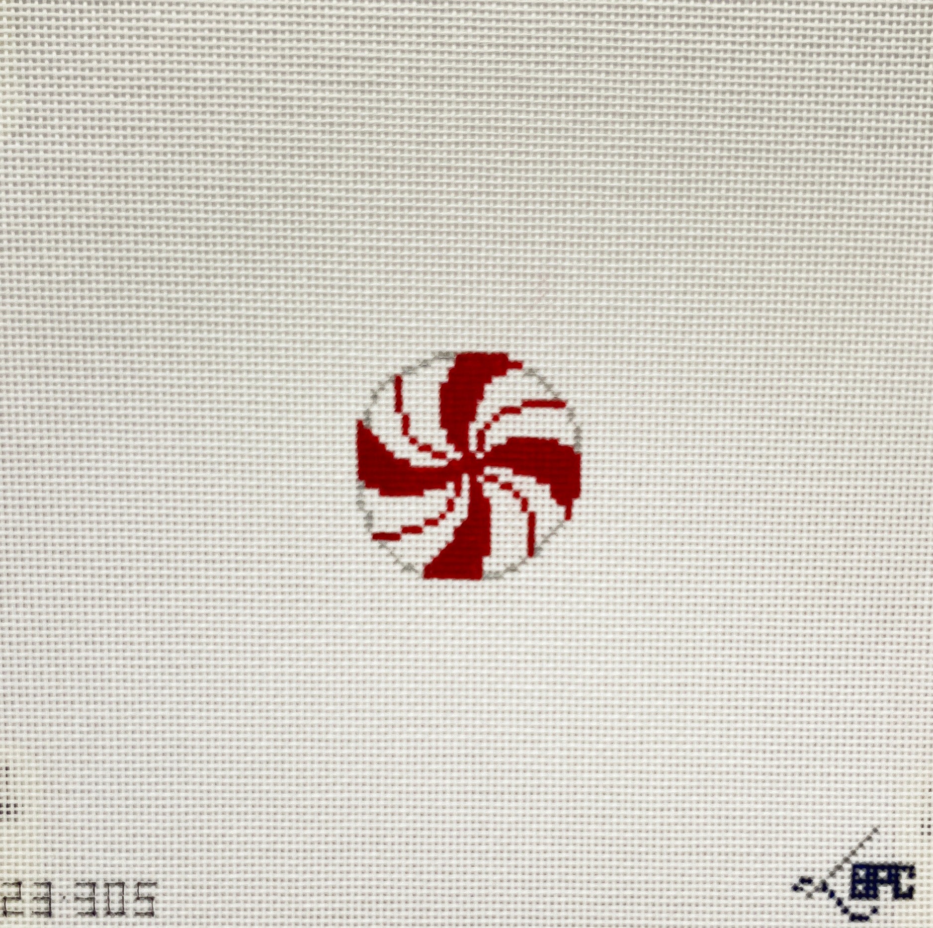 23-305 Micro red peppermint circle – Blueberry Point Needlepoint